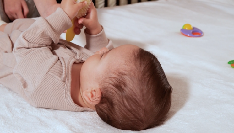 How to Prevent and Cure Flat Head Syndrome in Babies - Experts Guide