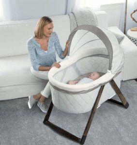 Top 5 Best Self Rocking Bassinet Reviews - Electric Automatic Rocking