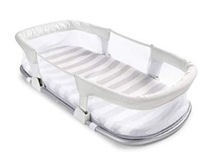 The 11 Best Small Bassinet Reviews For Small Space Or Portable Use