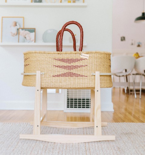 Top 9 Best Rocking Bassinet Reviews to Coax Baby Into Sleep Effectively